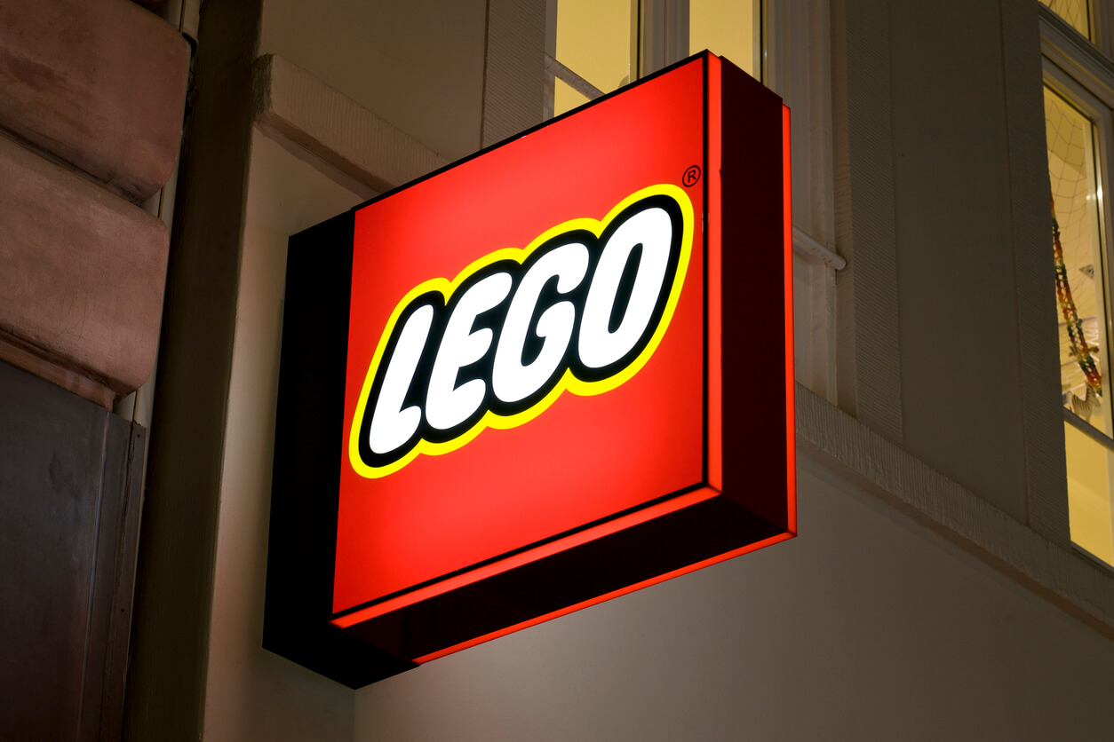 LEGO Marketing Strategy: A Case Study on Brand Evolution - MarcomCentral